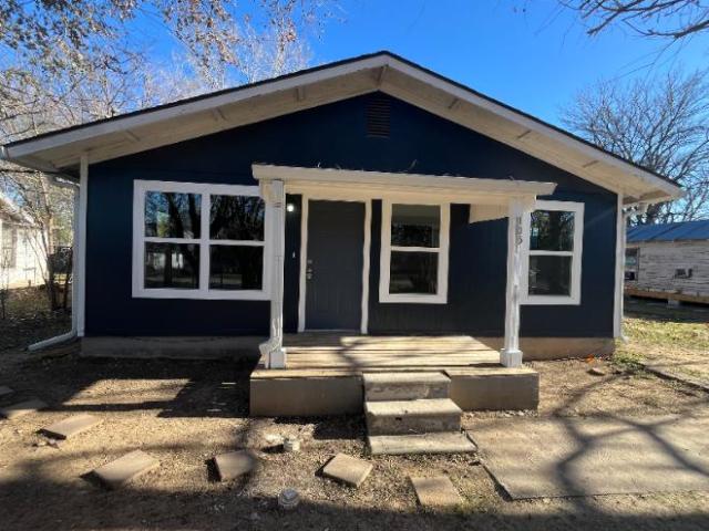 3 Br, 2 bath, Single Family 105 Chico St