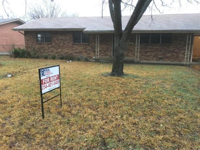 3 Br, 2 bath, Single Family 105 E Xavier