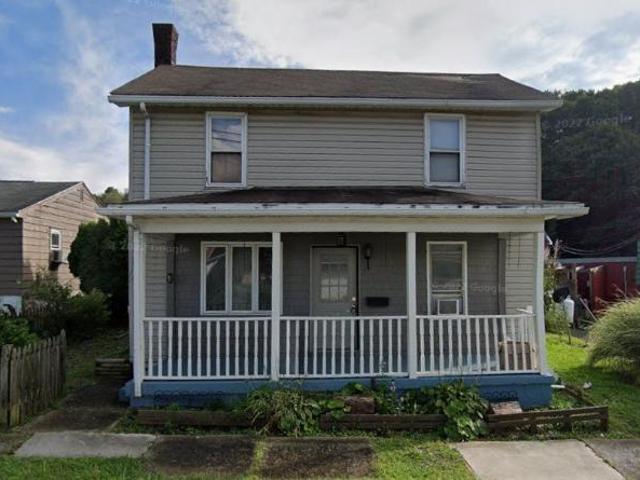 3 Br, 2 bath, Single Family 106 Forest St