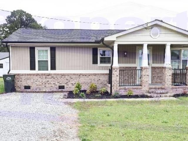 3 Br, 2 bath, Single Family 106 Smith St