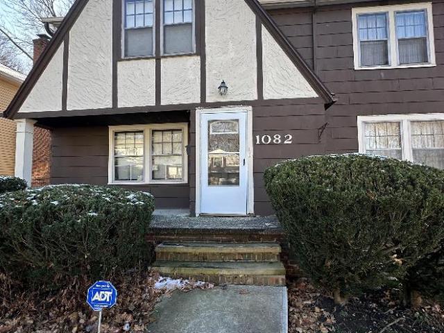 3 Br, 2 bath, Single Family 1082 Hillstone Road