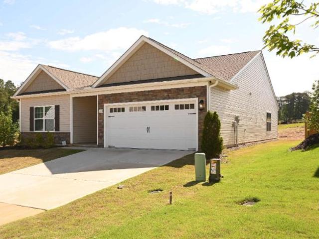 3 Br, 2 bath, Single Family 108 Blue Hydrangea Way