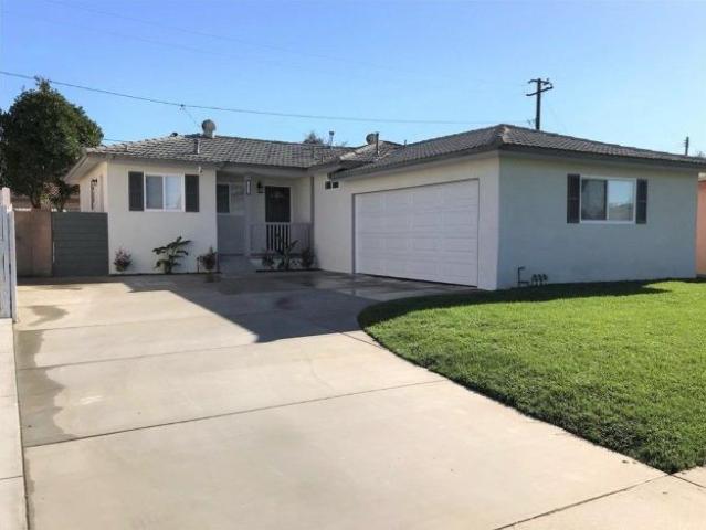 3 Br, 2 bath, Single Family 10926 Milano Ave