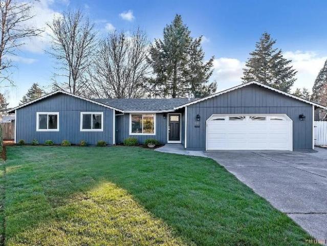 3 Br, 2 bath, Single Family 1098 NE Kathryn St