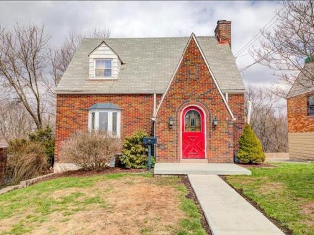 3 Br, 2 bath, Single Family 10 Penn Drive