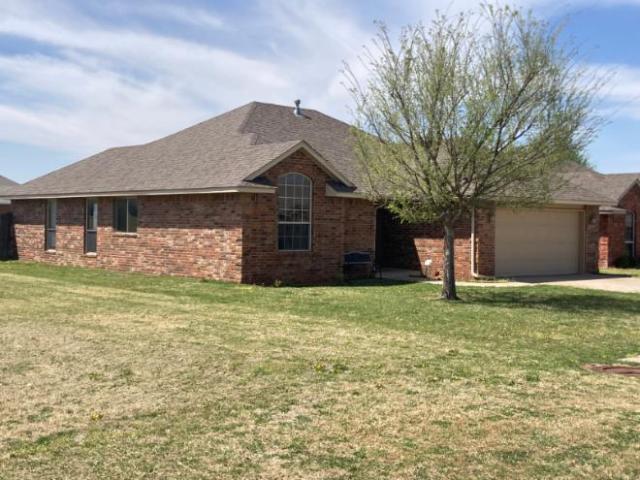 3 Br, 2 bath, Single Family 113 N Shannon Way