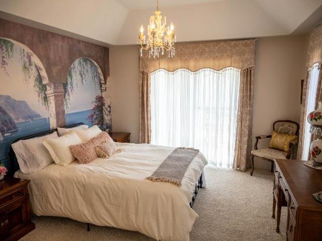 3 Br, 2 bath, Single Family 11009 Lakewood Ct