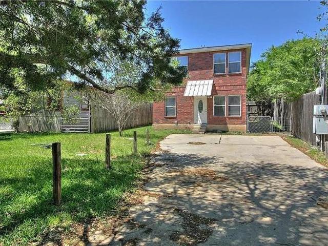 3 Br, 2 bath, Single Family 1104 Canyon Edge