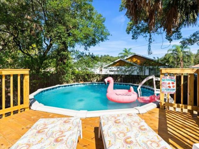3 Br, 2 bath, Single Family 1104 E Louisiana Ave