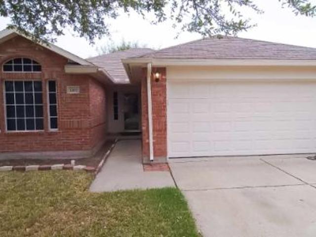 3 Br, 2 bath, Single Family 1105 La Mirada