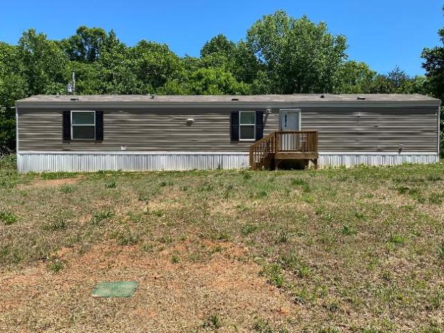 3 Br, 2 bath, Single Family 1107 Stokes Ave