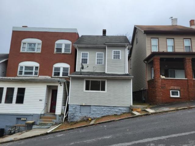 3 Br, 2 bath, Single Family 1109 16th Ave