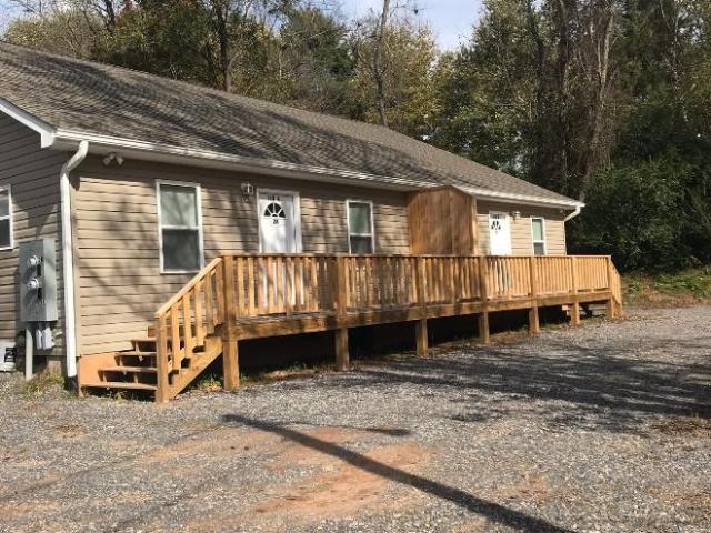 3 Br, 2 bath, Single Family 110 Felmet St