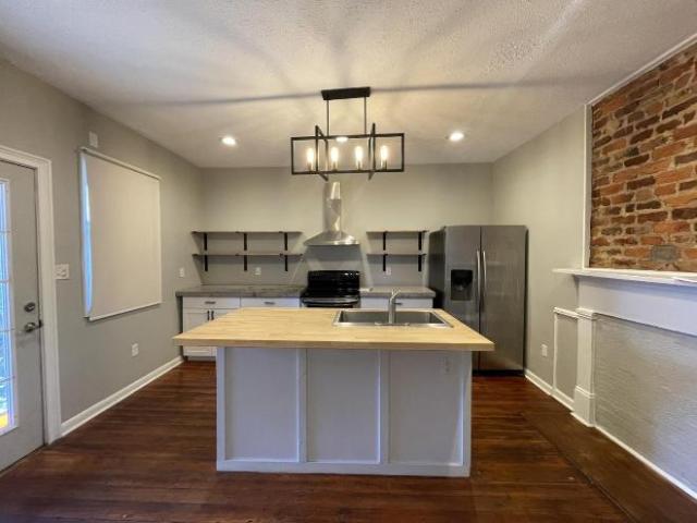 3 Br, 2 bath, Single Family 1110 11th Street