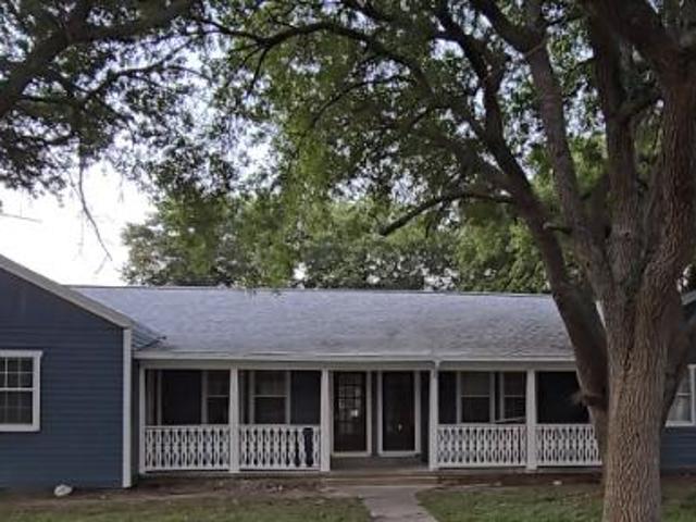 3 Br, 2 bath, Single Family 1114 W 5th Street