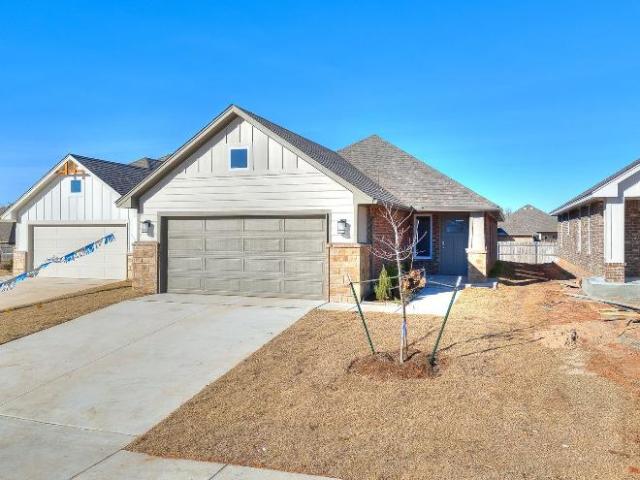 3 Br, 2 bath, Single Family 1117 SW 139th Terrace