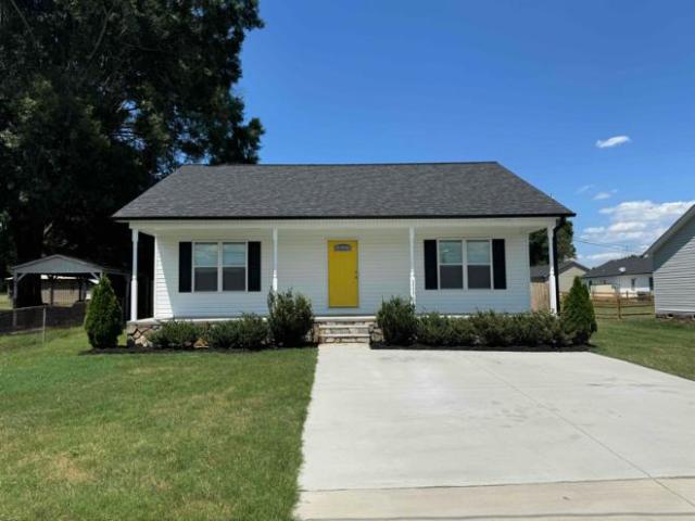 3 Br, 2 bath, Single Family 111 W Pine St