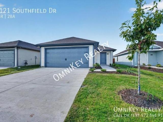 3 Br, 2 bath, Single Family 1121 Southfield Dr