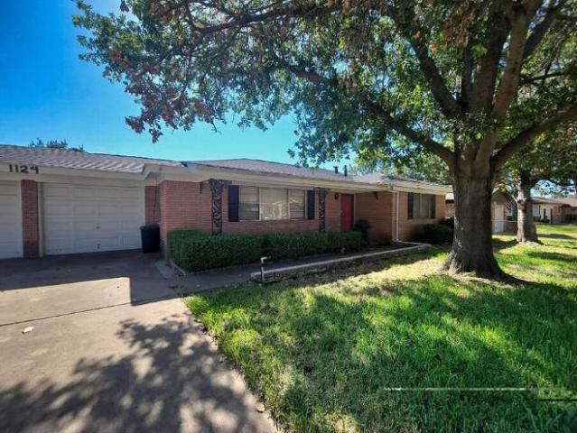 3 Br, 2 bath, Single Family 1124 Harrison Ln