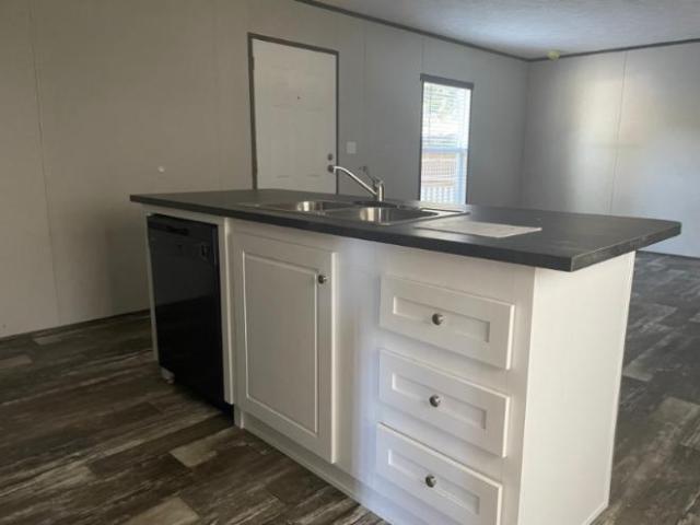 3 Br, 2 bath, Single Family 1137 Us 19