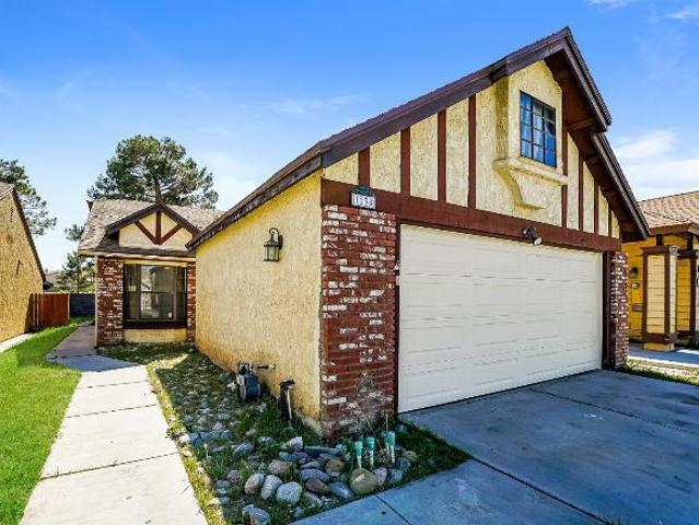 3 Br, 2 bath, Single Family 1138 E Avenue R7