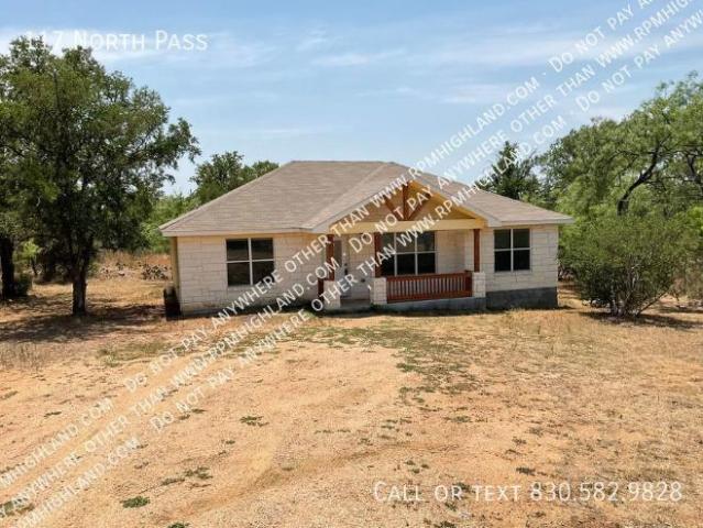 3 Br, 2 bath, Single Family 117 North Pass