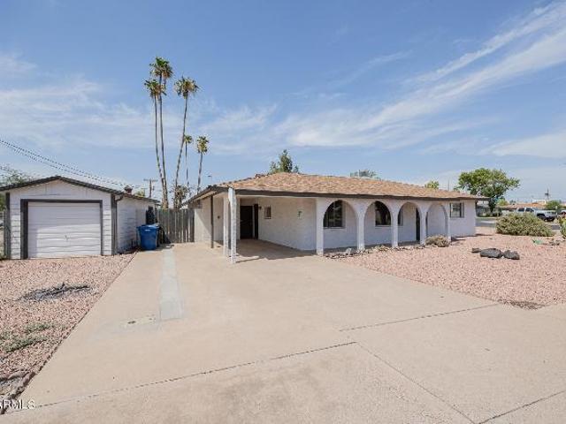 3 Br, 2 bath, Single Family 1140 W 7th Street