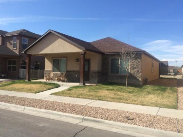 3 Br, 2 bath, Single Family 1143 Legacy Way