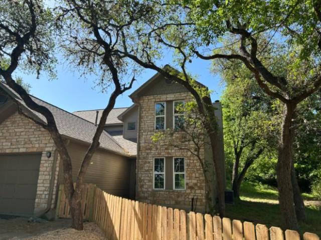 3 Br, 2 bath, Single Family 114 Hughson Ct