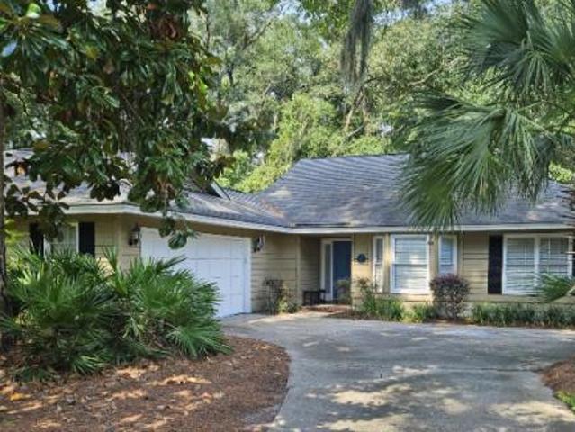 3 Br, 2 bath, Single Family 114 N Marsh Rd