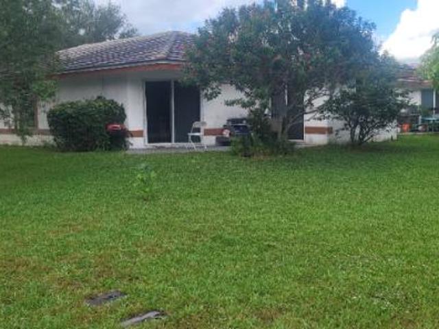 3 Br, 2 bath, Single Family 11511 Nw 36 St