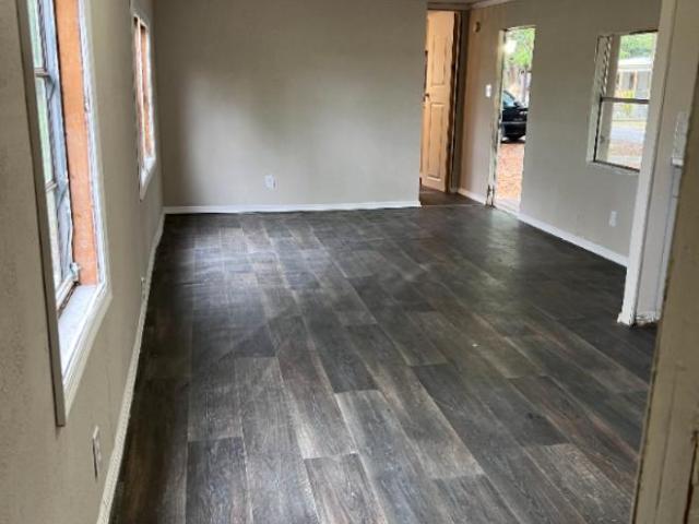 3 Br, 2 bath, Single Family 11546 Sw 37th Street