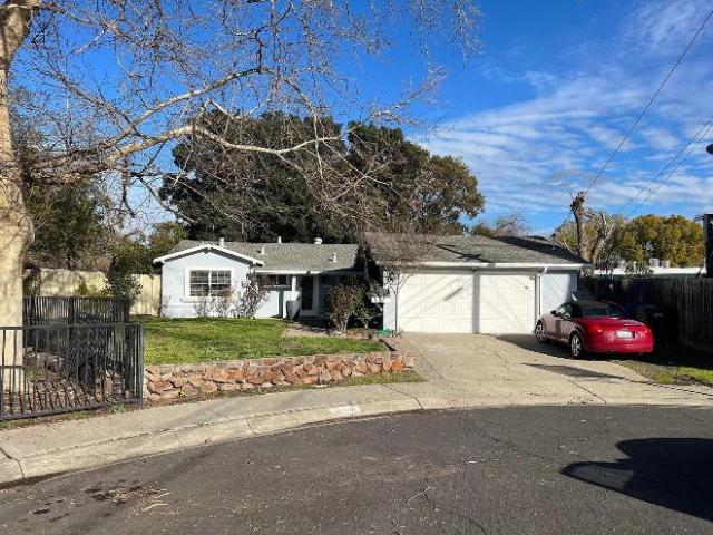 3 Br, 2 bath, Single Family 1154 Schaupp Ct