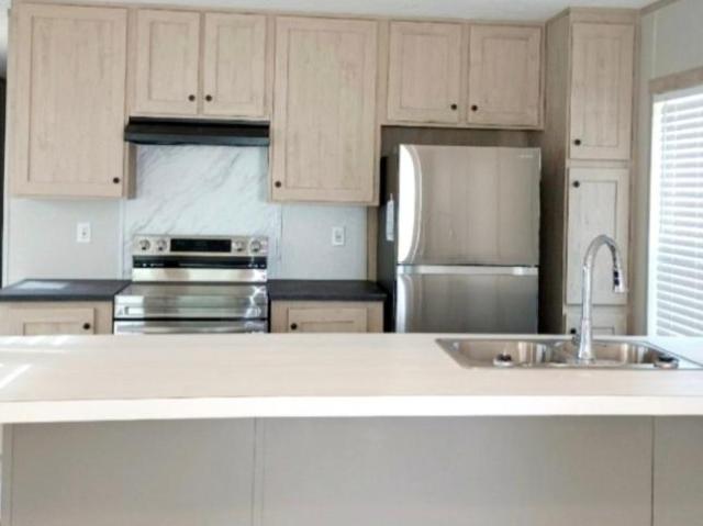 3 Br, 2 bath, Single Family 115 Mobile Ln