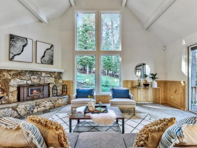 3 Br, 2 bath, Single Family 11641 Zermatt Dr