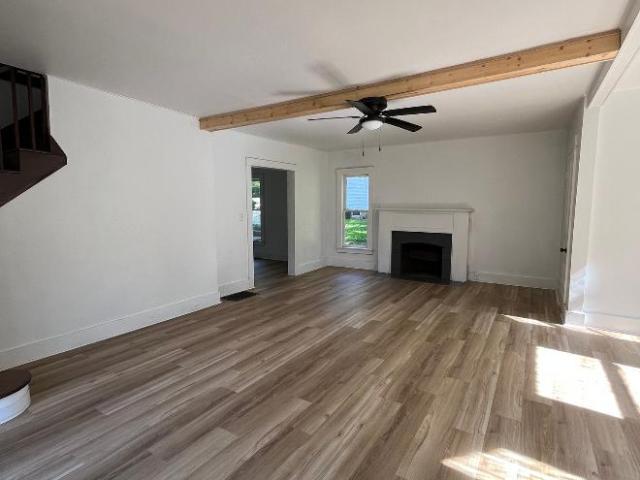 3 Br, 2 bath, Single Family 11687 Peckham St