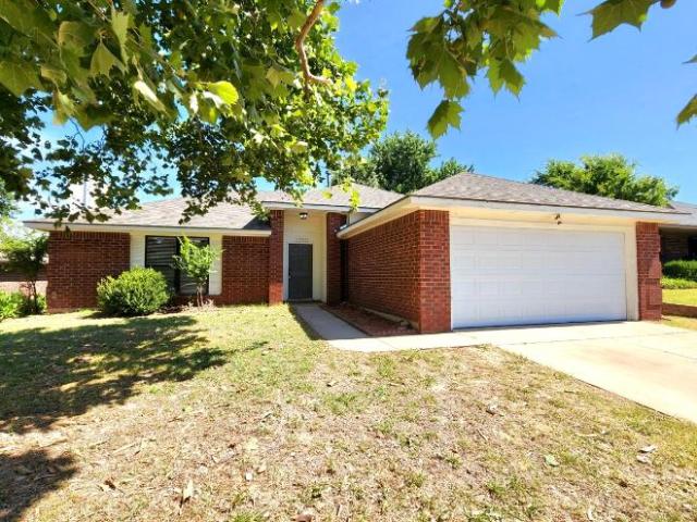 3 Br, 2 bath, Single Family 11703 Lorene Ave