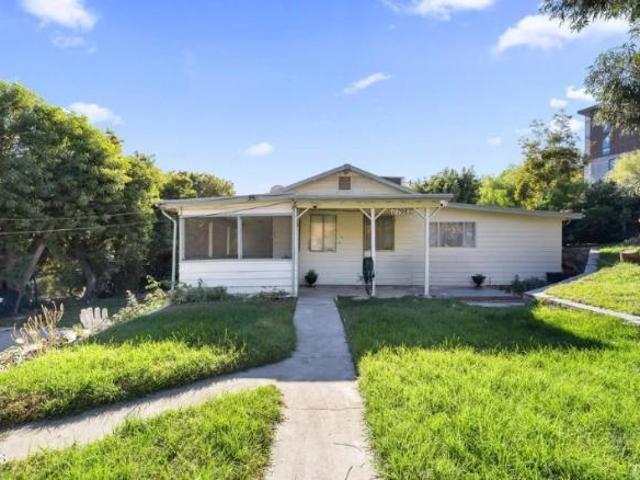 3 Br, 2 bath, Single Family 11798 Kagel Canyon Street