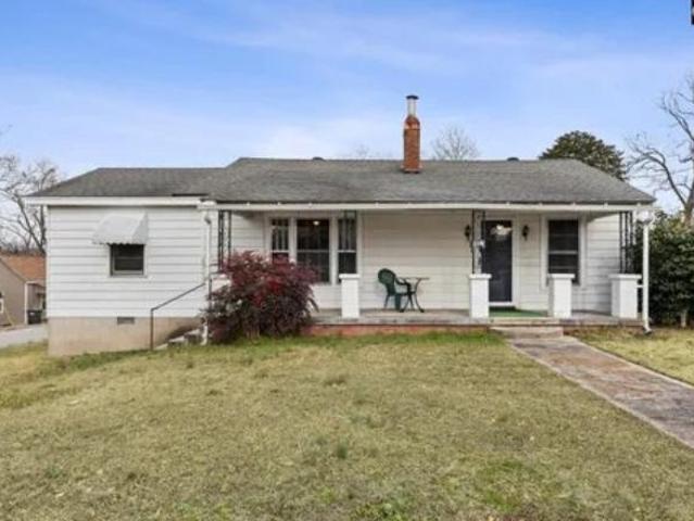 3 Br, 2 bath, Single Family 118 Glenn St