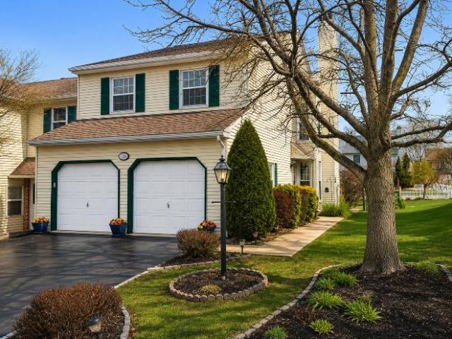 3 Br, 2 bath, Single Family 118 Henning Dr