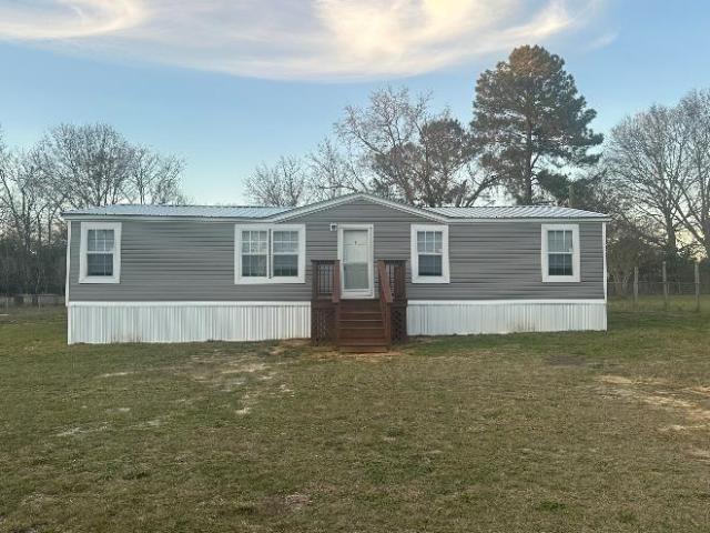 3 Br, 2 bath, Single Family 118 Little Farm Lane