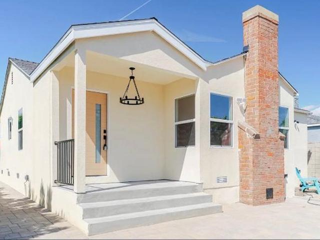 3 Br, 2 bath, Single Family 11911 Stagg St