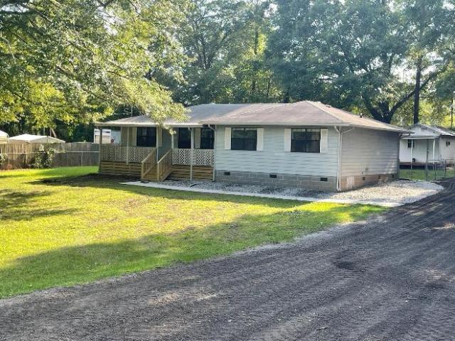 3 Br, 2 bath, Single Family 119 Lambert Drive