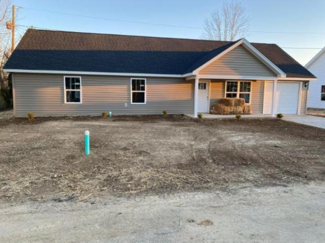 3 Br, 2 bath, Single Family 123 Winthrop Ave