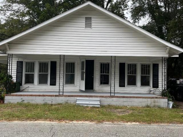 3 Br, 2 bath, Single Family 123 Rountree St