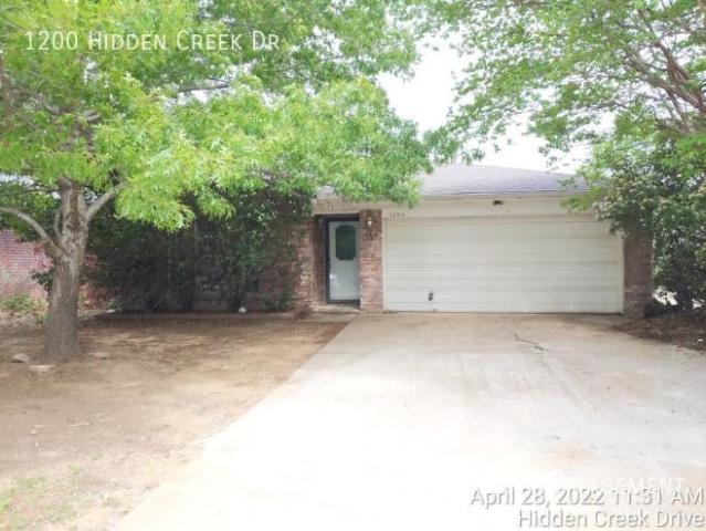 3 Br, 2 bath, Single Family 1200 Hidden Creek Dr