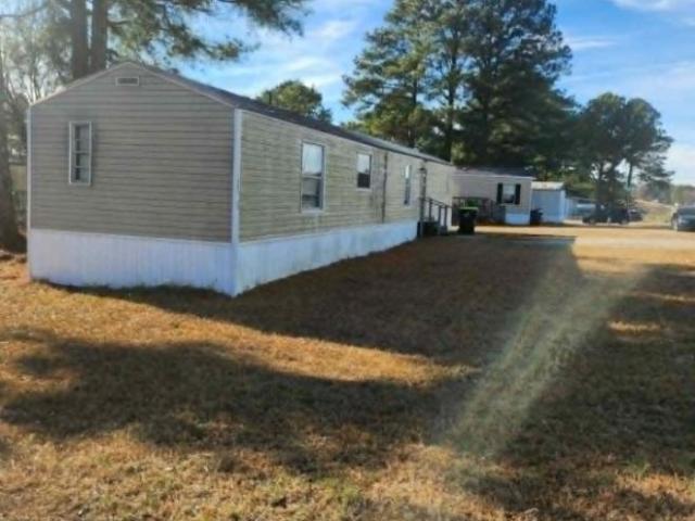 3 Br, 2 bath, Single Family 1201 Orchard Farm Lane