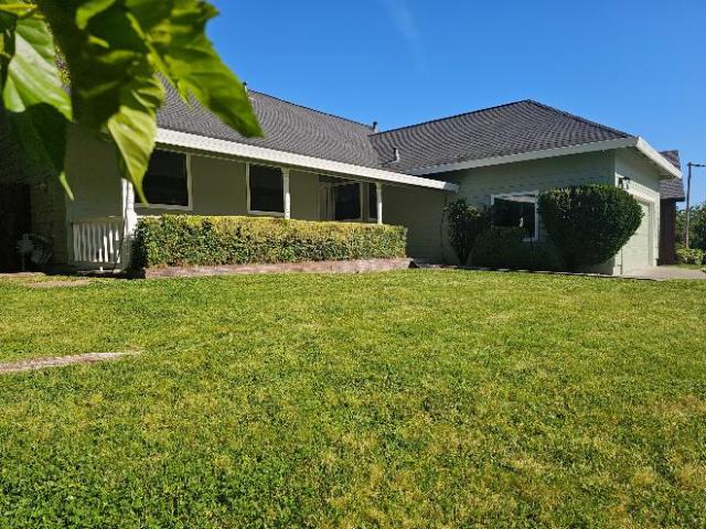 3 Br, 2 bath, Single Family 1206 Rincon Meadows Ct