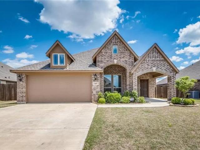 3 Br, 2 bath, Single Family 1207 Star Grass Drive
