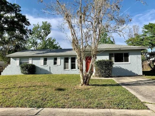 3 Br, 2 bath, Single Family 120 Continental Blvd